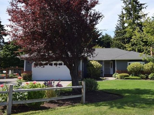 42 Ioka Rd, Sequim, WA 98382