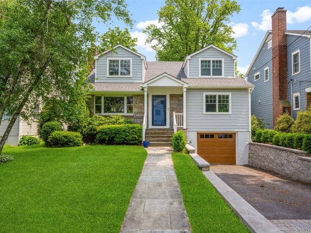 42 Iselin Ter, Larchmont, NY 10538 | MLS #976746