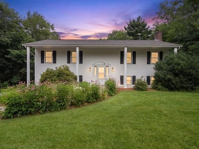 42 Jessica Way, Northbridge, MA 01534