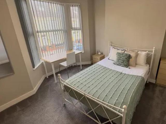 42 Jubilee Drive, Liverpool, L7 8SN, United Kingdom | 6 bed townhouse for rent #134706468 | Rentberry