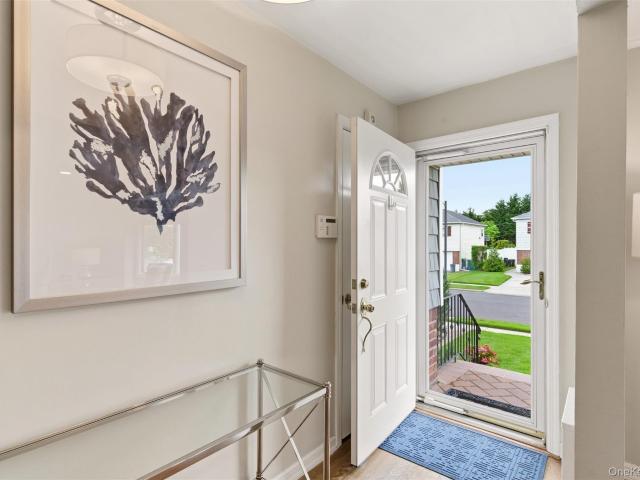 42 Kathleen Drive E
