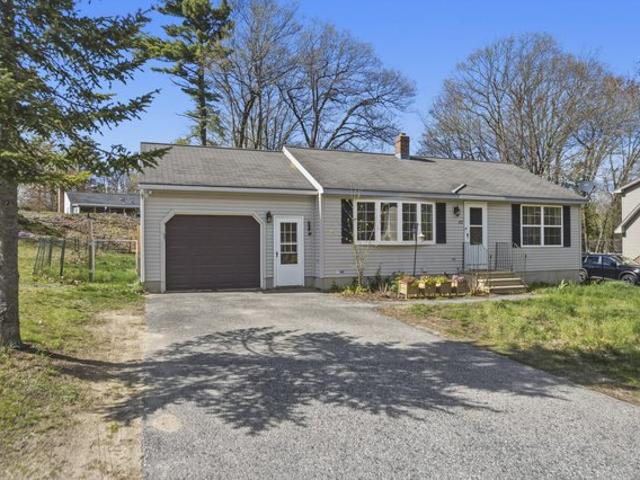 42 Kent St, Sanford, ME 04073