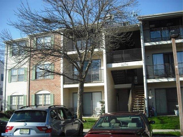 42 Kite Ct, Lawrenceville, NJ 08648