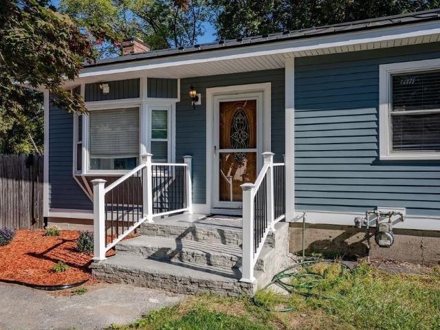 42 Lannon Ave, Dracut, MA 01826 | MLS #73508 | Compass