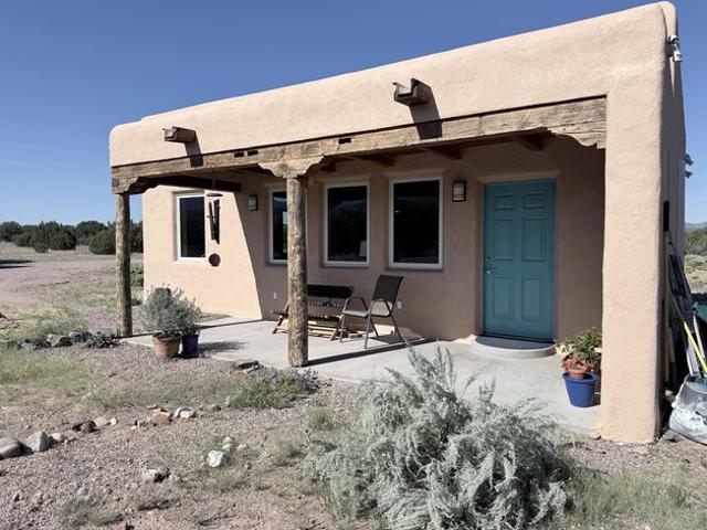 42 Longhorn Dr, Magdalena, NM 87825
