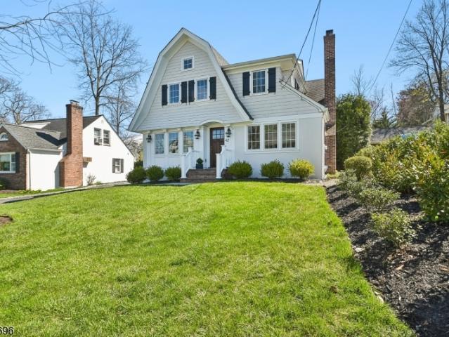 42 Locust Dr