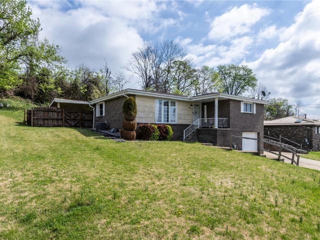 42 Manor Rd
