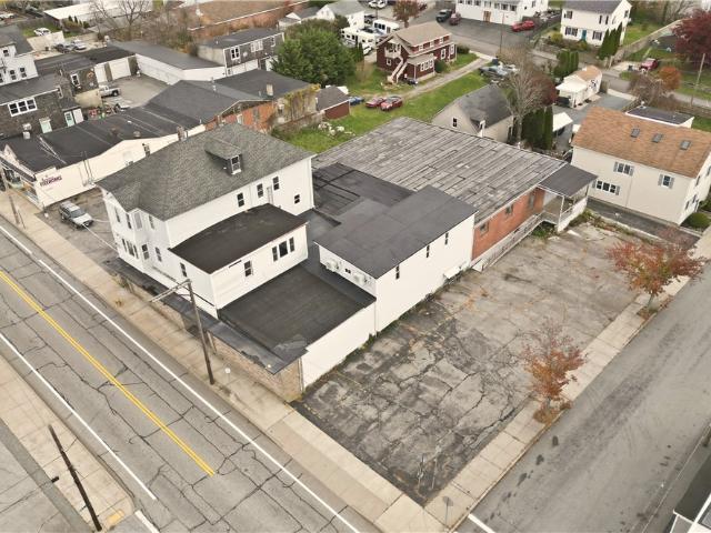 42 Main Rd, Tiverton, RI 02878 | MLS #1405 | Compass