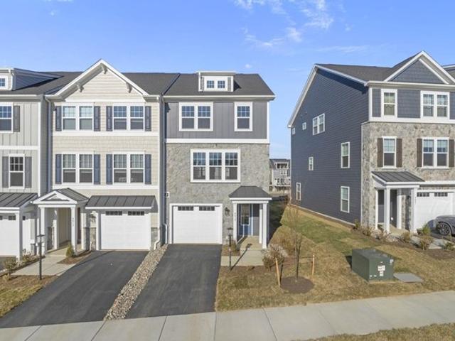 42 Marcella St, Charlottesville, VA 22911