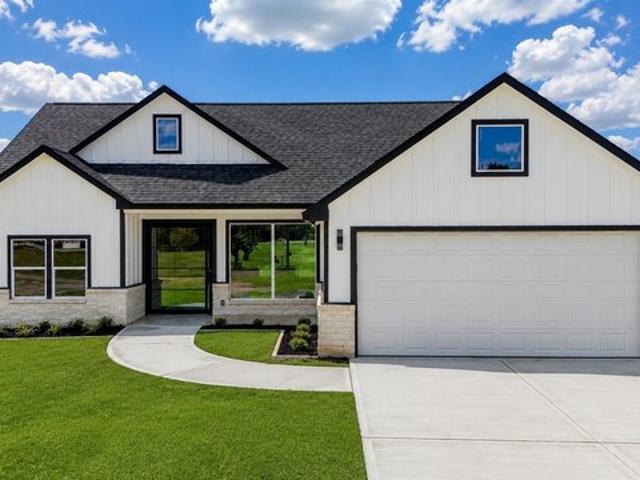 42 Meadow Lake Dr, Trinity, TX 75862
