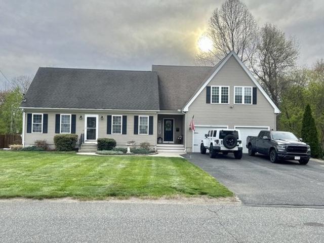 42 Mechanic St, Palmer, MA 01069