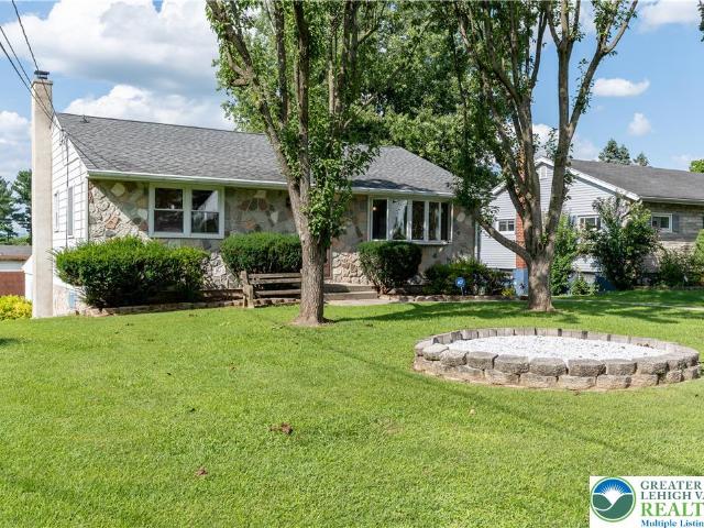 42 Middle Place