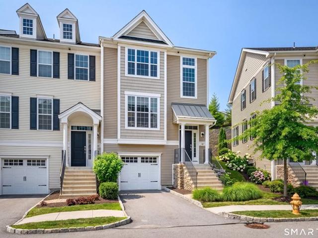 42 Moorland Dr Unit 42, Danbury, CT 06810