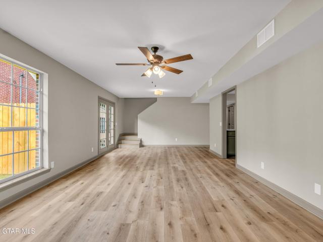 42 N Oakwood