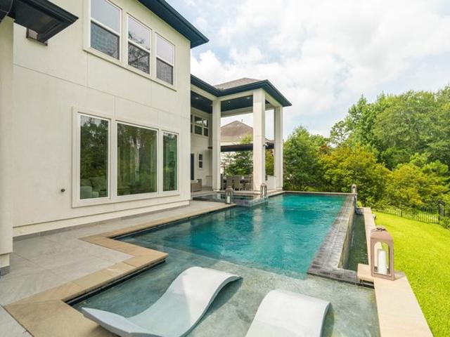 42 N Waterbridge Dr, The Woodlands, TX 77375
