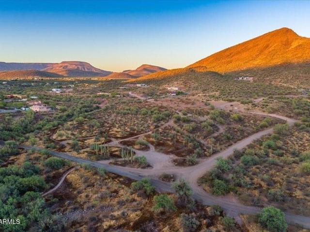 42 N 16th St, New River, AZ 85087