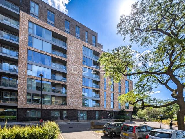 42 Newnton Close, London N4 1 bed flat to rent £2,100 pcm £485 pw