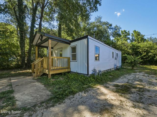 42 Nichols Dr