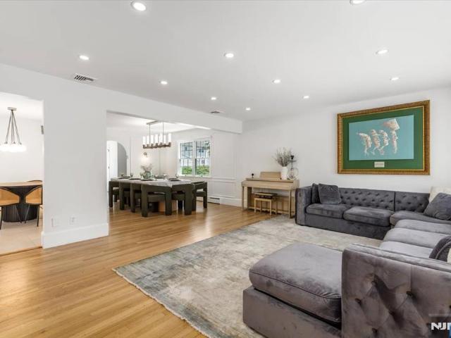42 Nugent Drive