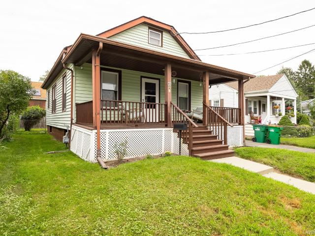 42 Oak Street
