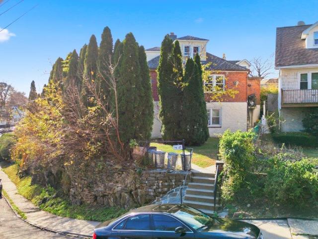 42 Paula Ave, Yonkers, NY 10704 | MLS #942219 | Compass