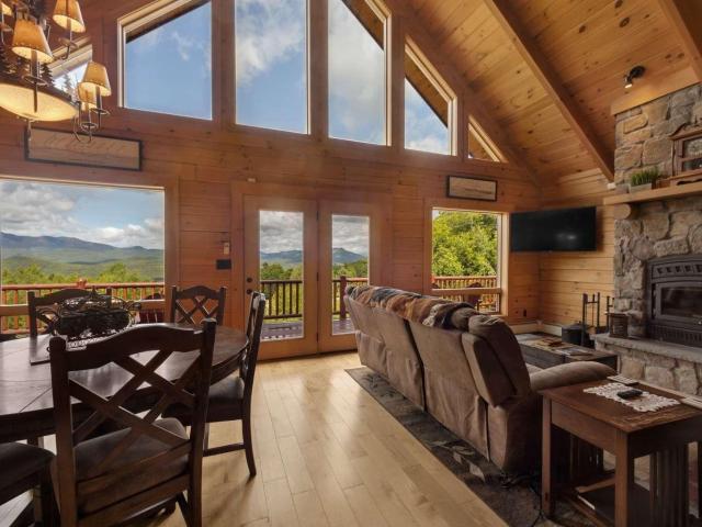 42 Peak Vista Lane