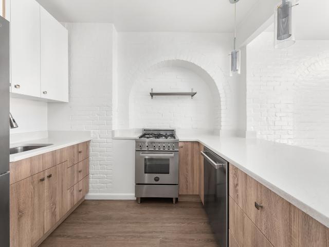 42 Peck Slip, New York, NY