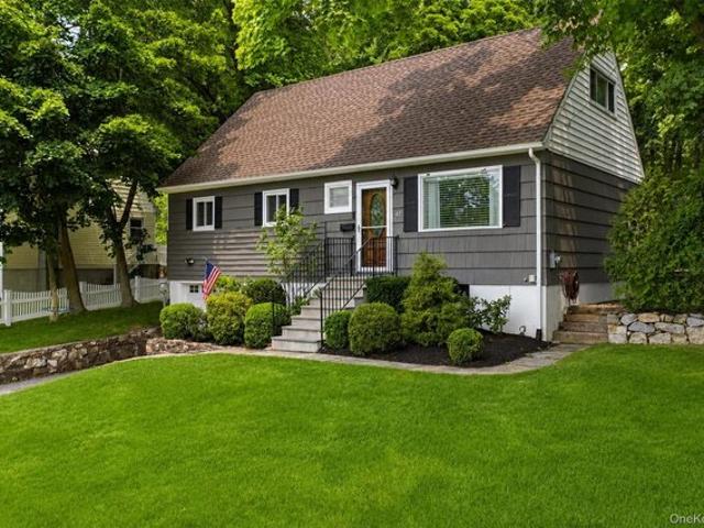 42 Pershing Ave, Ossining, NY 10562