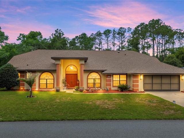 42 Pine Dr, Homosassa, FL 34446