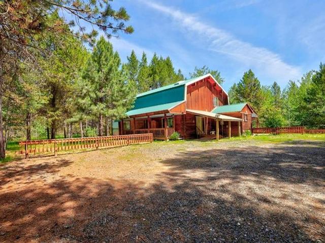 42 Red Fox Ct, Cascade, ID 83611