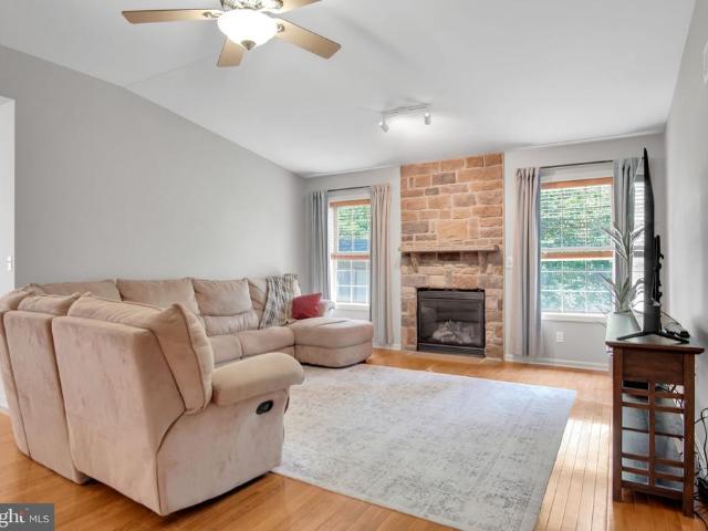42 Ridge Avenue