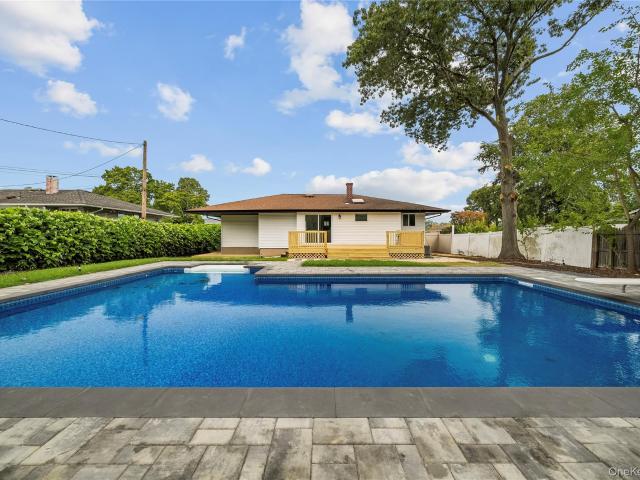 42 Rita Crescent