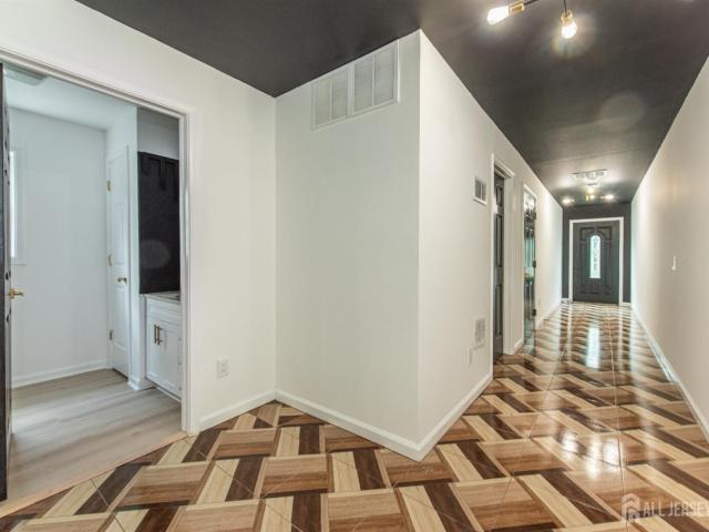 42 Roosevelt Street B