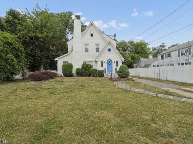 42 S State St, Vineland, NJ 08360