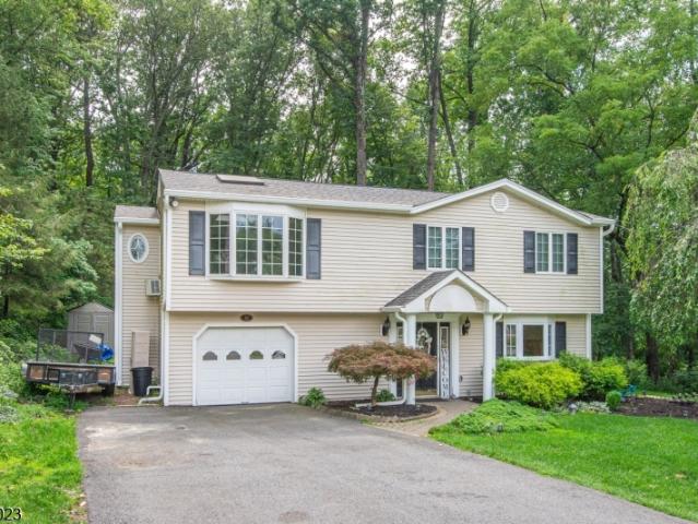 42 Scenic Dr