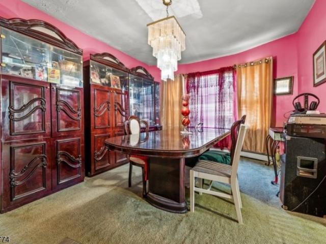 42 Scheerer Ave