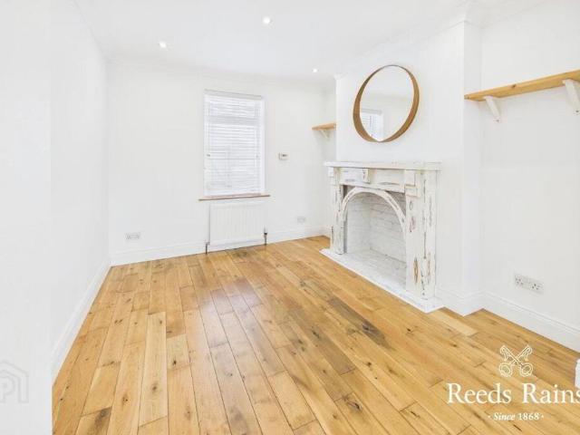 42 Scrabo Road, Newtownards, BT23 4NR