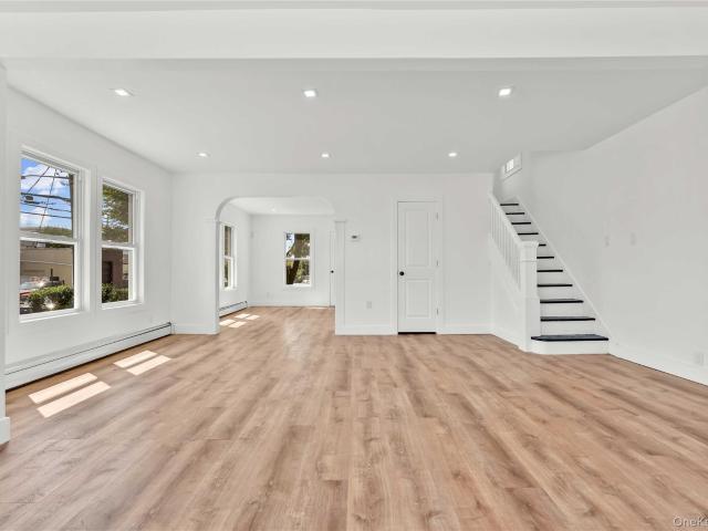 42 Satterie Avenue