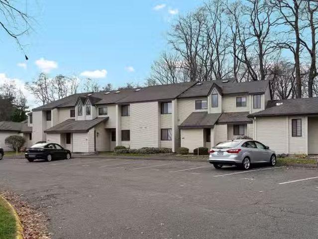 42 Simsbury Landing, Unit 42, Simsbury, CT 06070 MLS #24101362