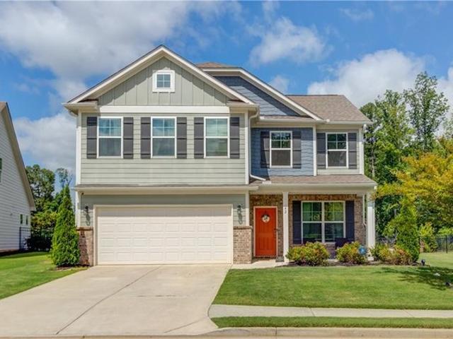 42 Sinclair Cir, Hoschton, GA 30548