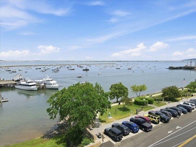 42 Standish Ave, Plymouth, MA 02360