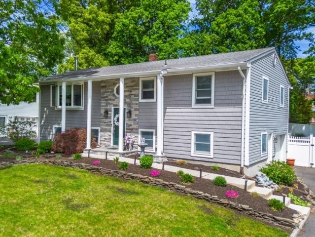 42 Summit Rd