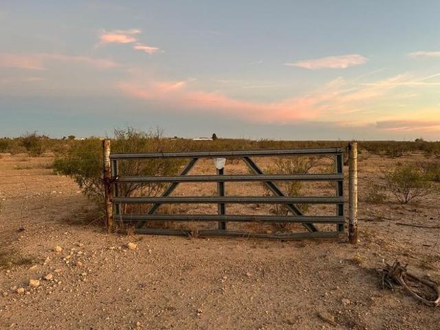 42nd St, Fort Stockton, TX 79735