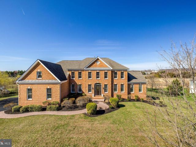 43044 Unison Knoll Cir, Ashburn, VA 20148 | MLS #VALO2118 | Compass
