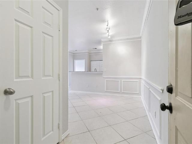 4304 Bayside Village Dr, Unit 103, Tampa, FL 33615 | MLS #TB8480