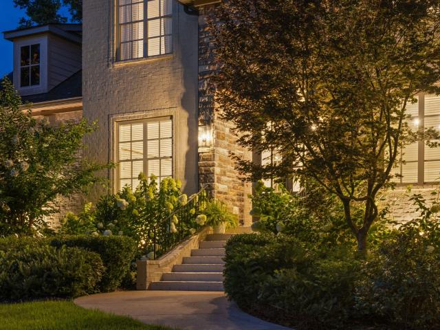 4304 Gallant Ridge Drive