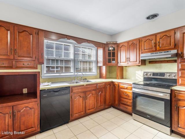 4304 Statton Rd