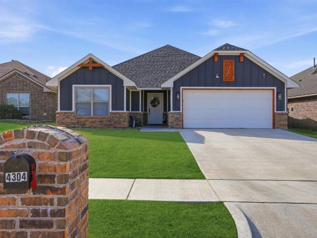4304 SW Brandon Ln, Lawton, OK
