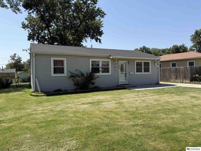 4304 S 61st Ave, Omaha, NE 68117