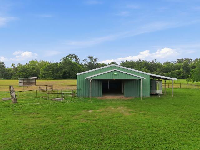 4304 Skinner Lane